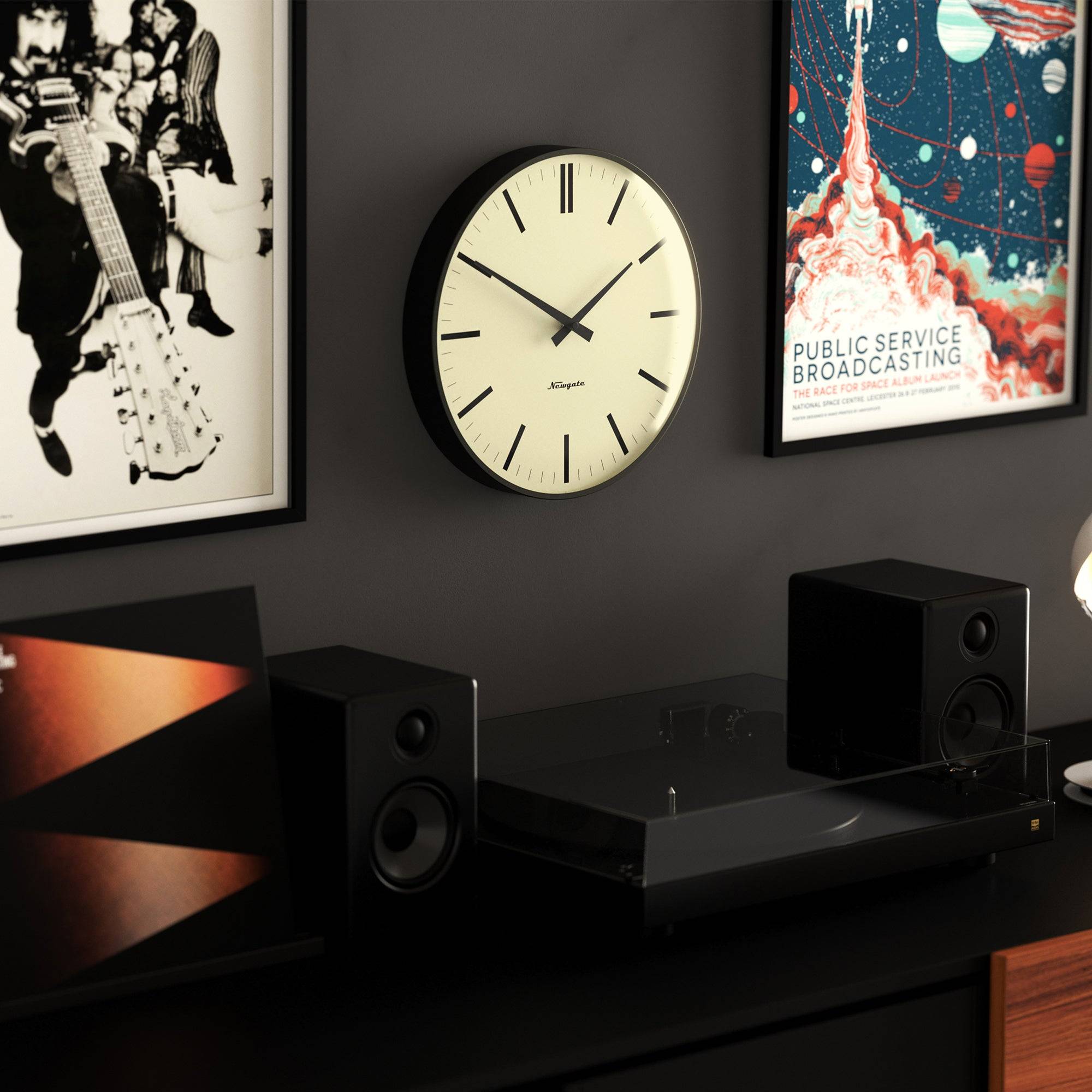 How do I choose a wall clock that matches my interior design? – Newgate ...